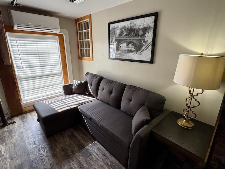 Eagles Nest Suite - Potters Mill - Bellevue, IA