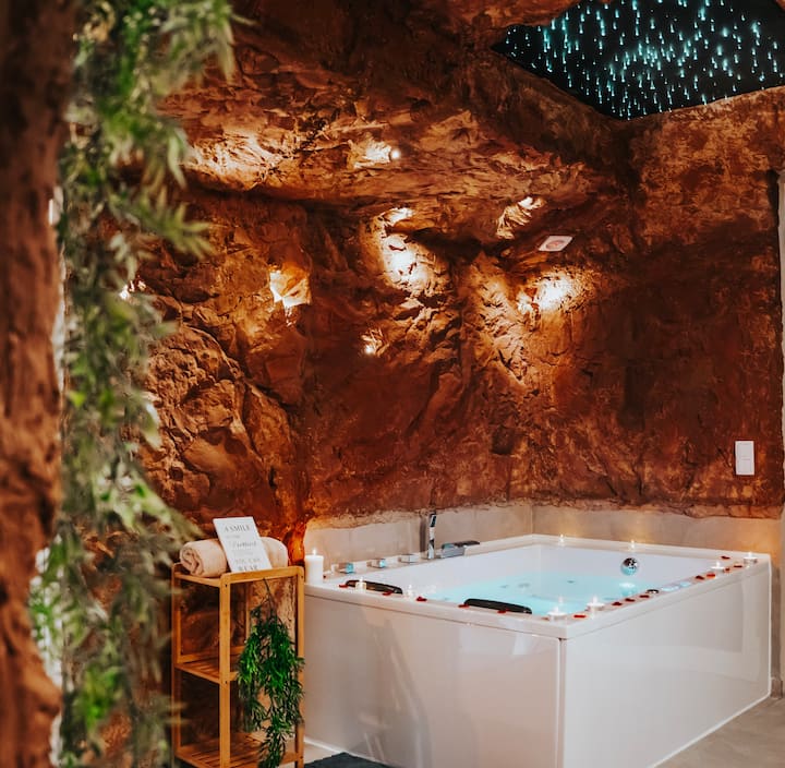 Wellnessparadise Mit Whirlpool 1 - Bochum
