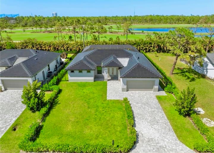 Aibnb Vacation Rental Home #239x238x6680x - Bonita Springs, FL