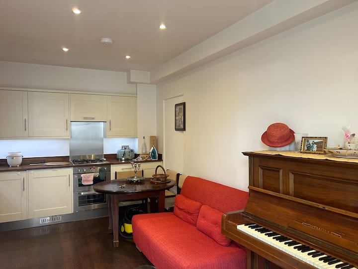 1-bedroom Flat In Windsor Centre - Maidenhead