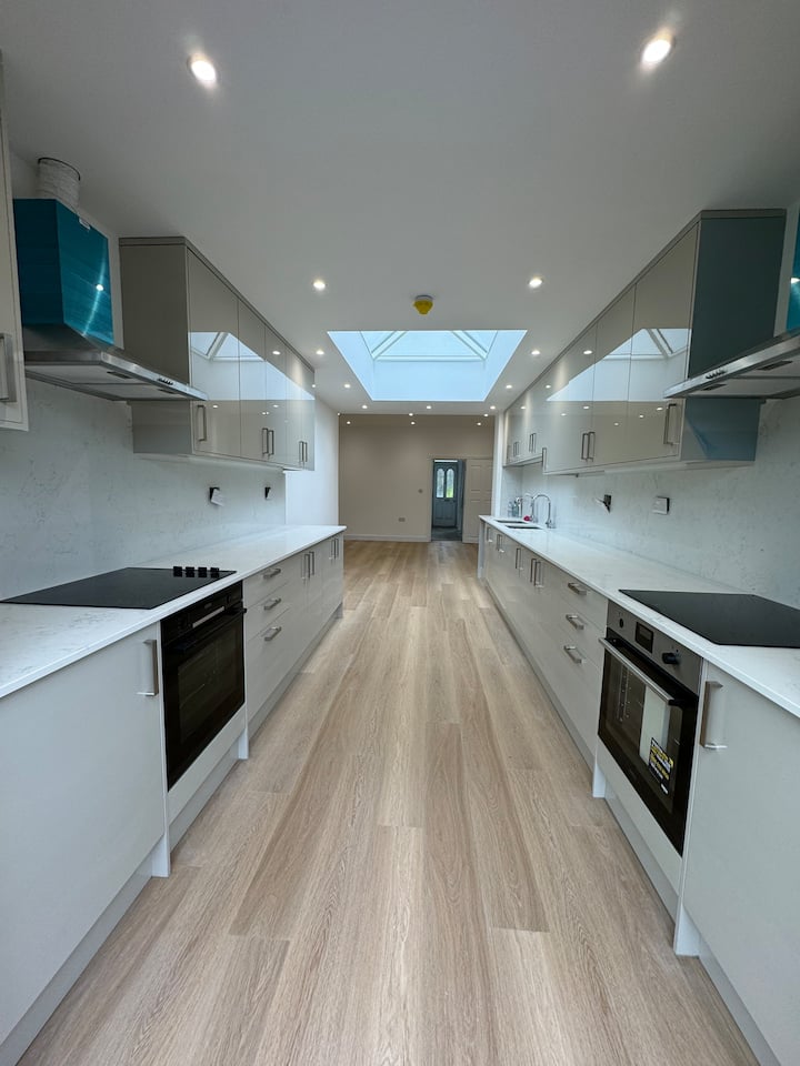 Royal Hill Deluxe Home - Bristol