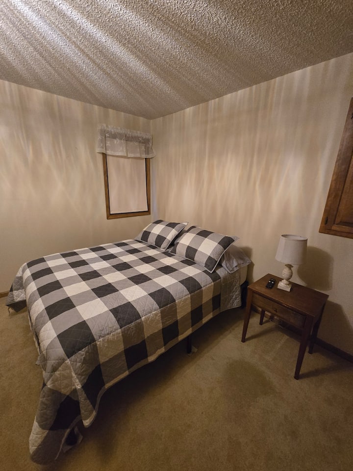 Master Bedroom Attach Bath In Mn - Woodbury, MN