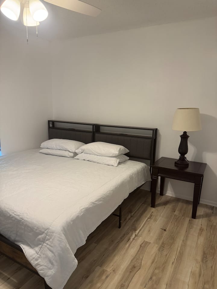 The Cozy Room - Kissimmee