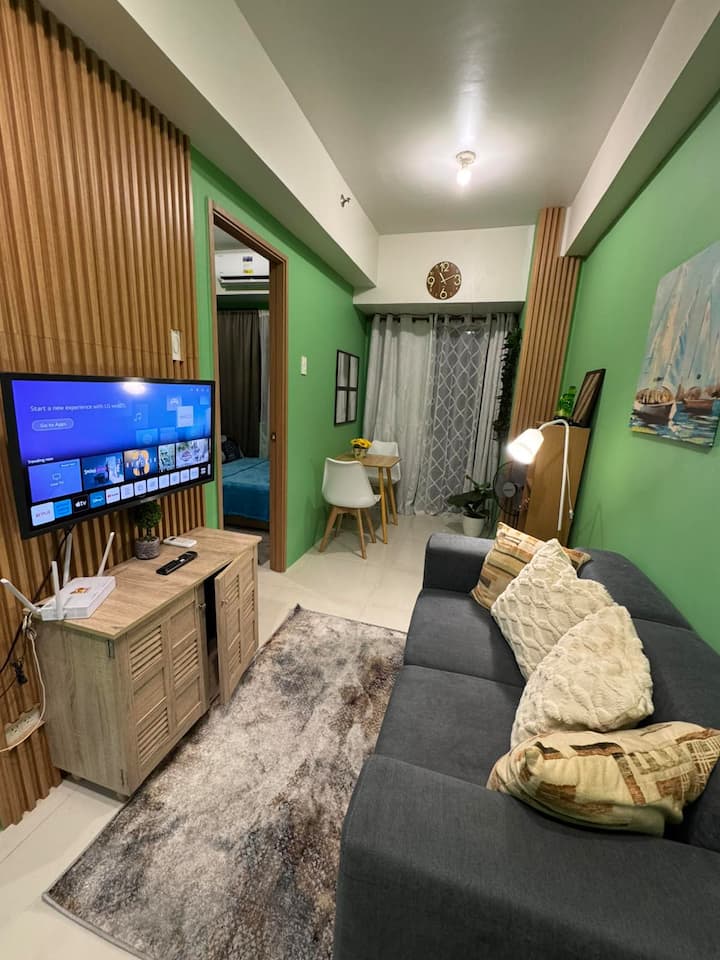 Xammer's Staycation @ Shore3 (5 Mins Walk To Moa) - Pasay