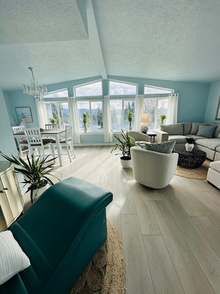 Family Beach House - Albany, OR