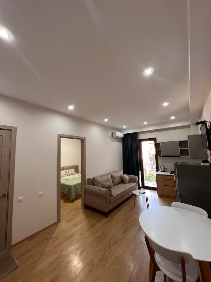 Apartment In Centre - クタイシ