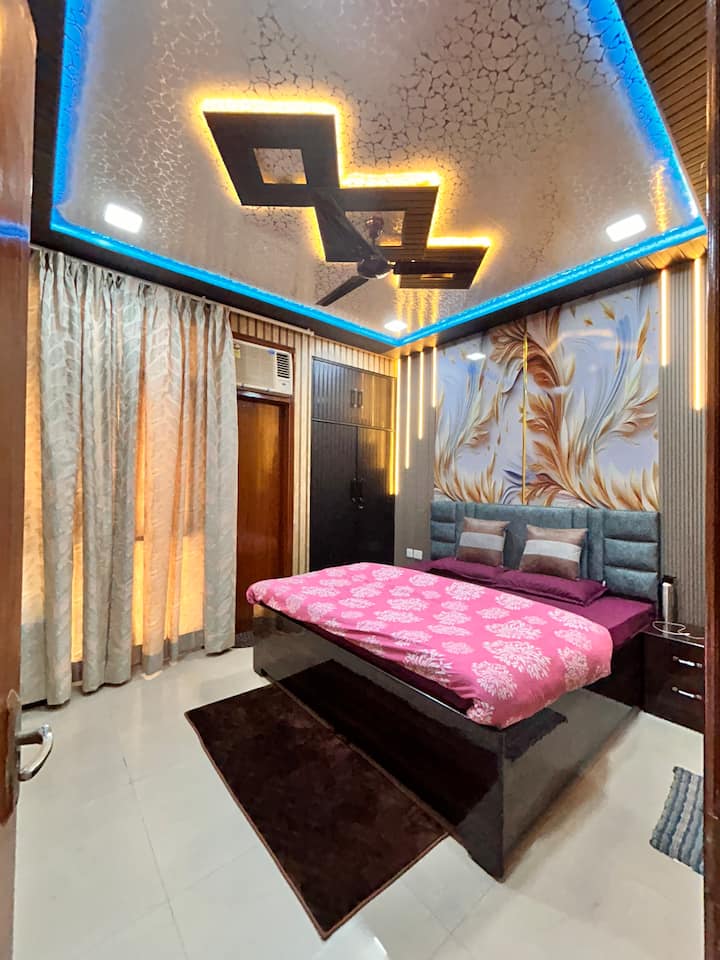 Stay Near Taj-2.2 Kms From Taj East Gate - Agra