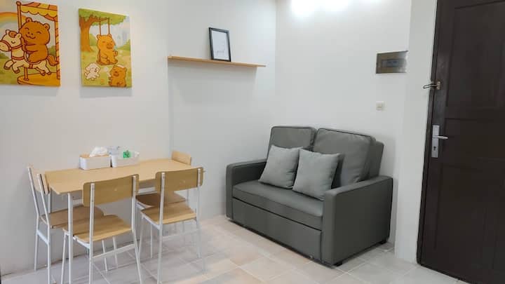Cozy Capy Stay | 3min Walk To Central Park | 2 Br - Jakarta