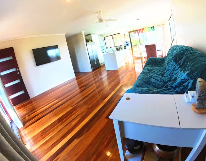 High Vibes Home - Coolangatta