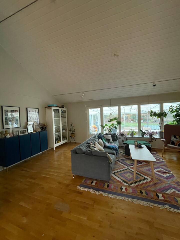 Family Friendly Pool Villa In Lush Garden - Stockholm