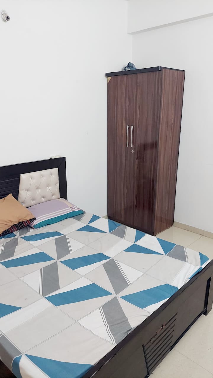 3bhk- Flat Available In Raipur - Raipur