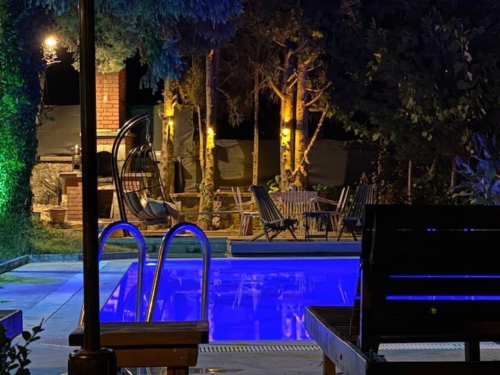 Sapanca Manzarası ÖDüllü,büyük Havuzlu Taşvilla - Sapanca
