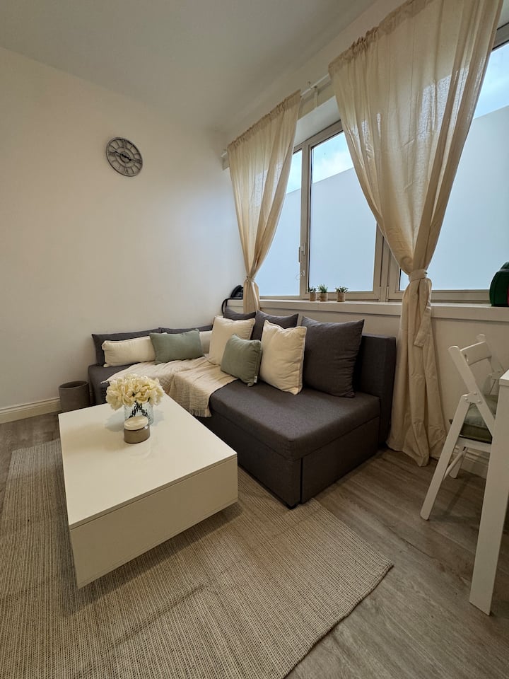 #29 Sweet Apart|sleeps 4| 10 Mins To Nec - Solihull