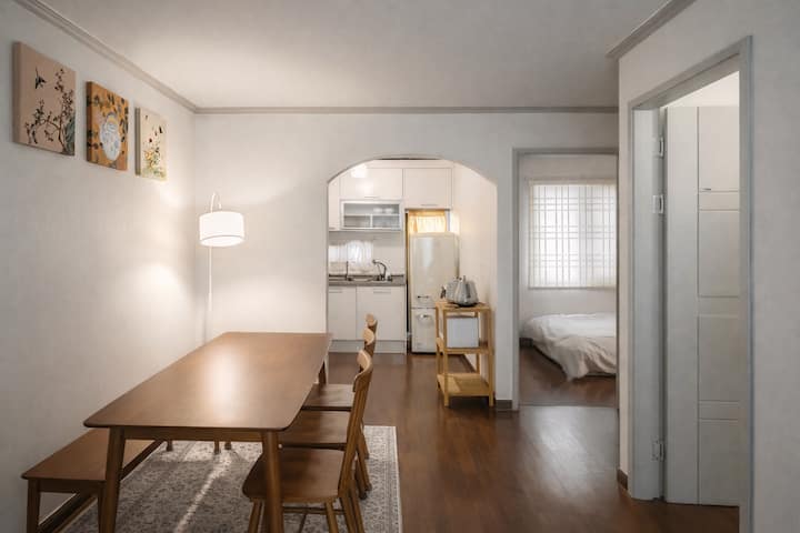 10 Min To Gwangalli | Quiet Stay | Sleeps 6 - Busan