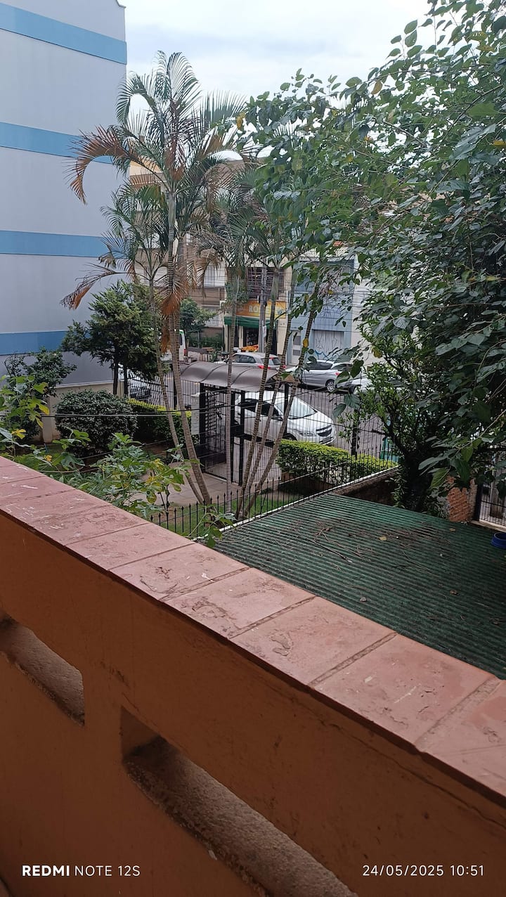 Casa  Com Garagem - Porto Alegre