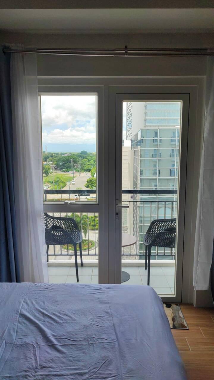 Casa Herrera Varona French Style Condo - Iloilo City