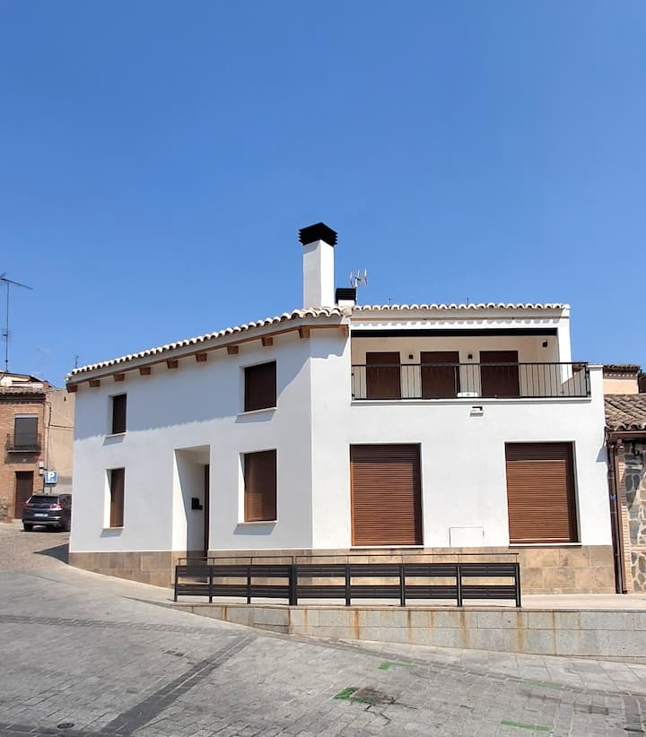 The White House Toledo. Aparcamiento. Desayuno. - Toledo, España