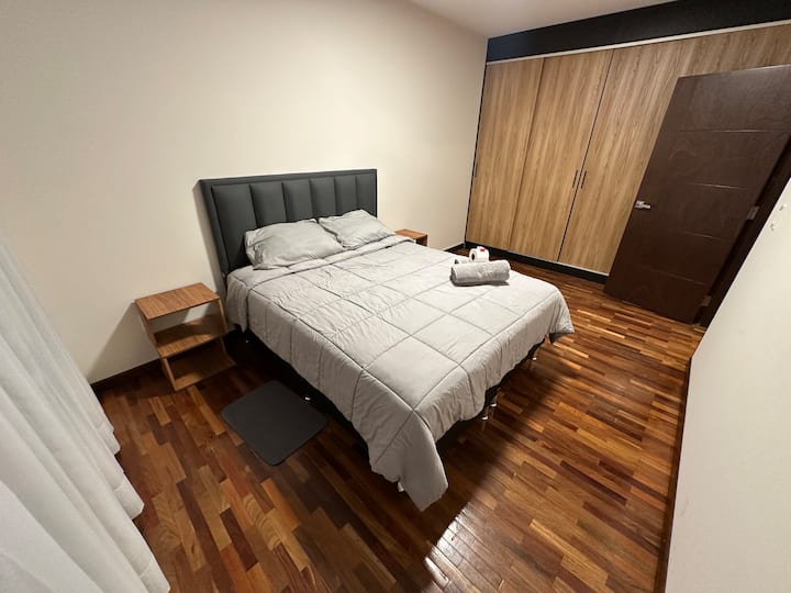 Professional, Comfortable, Spacious. - La Paz