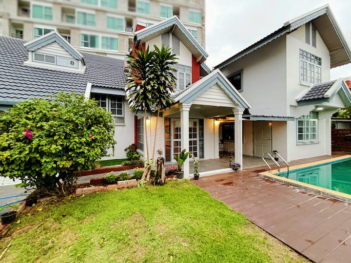 The Nimmery & Villa นิมมาน / Maya/สนามบิน - Chiang Mai, Thailand