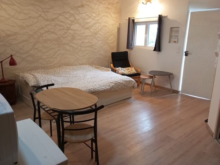 Dépendance/studio Sur Cour Arborée - Sorgues