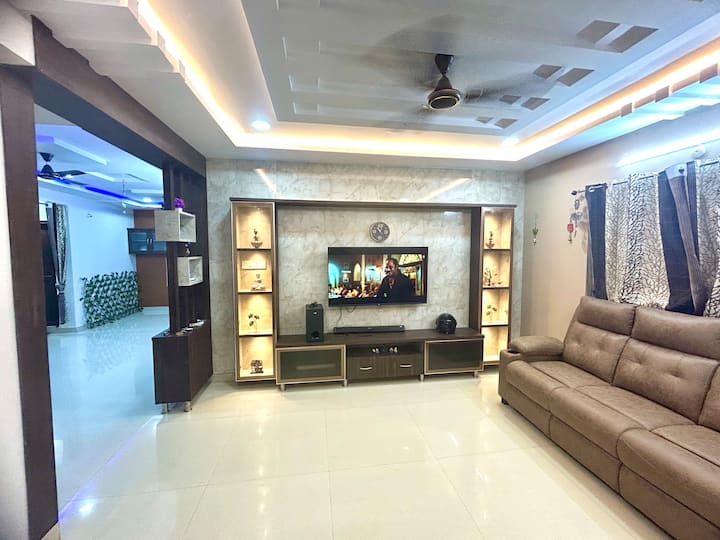 Spacious Bright & Airy Apartment - Hyderabad