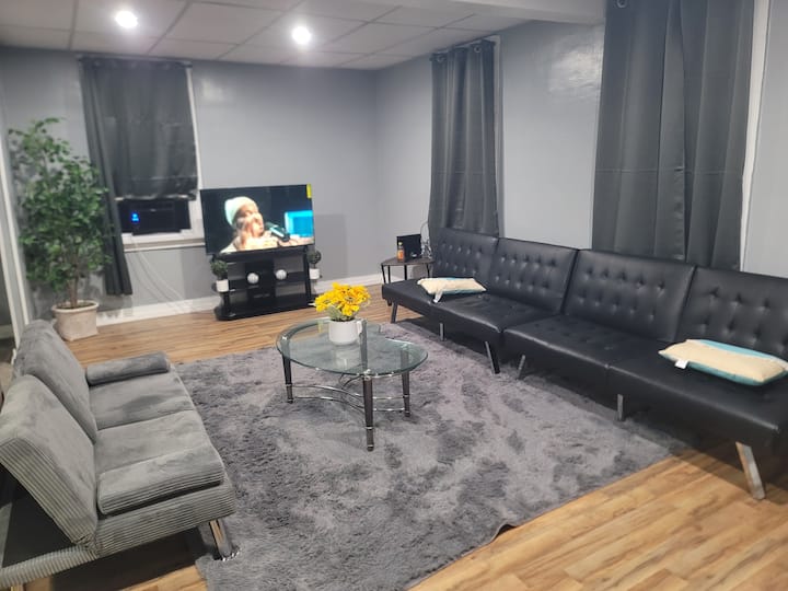 Royale - Monroeville, PA