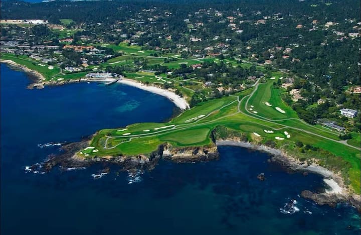 Entertaining Pebble Beach Gem On The 17 Mile Drive - Monterey, CA