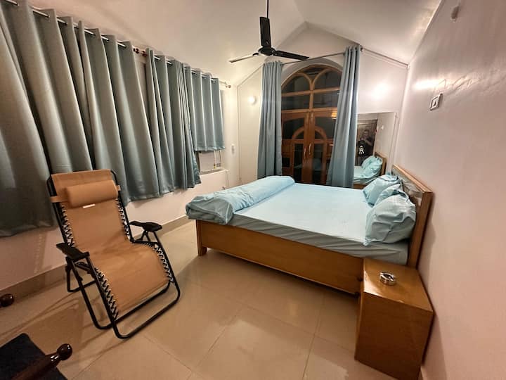 Luxury Suite: Peaceful With Washroom And Terrace - Patna