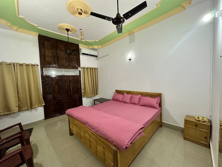 Luxury 4bhk Bunglow In Posh Colony - Patna