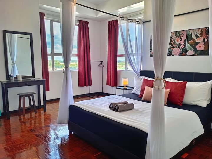 Theia Bayview Apartment | Couple Retreat - Port Dickson