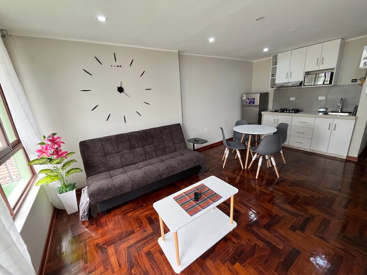 Spacious Apartment - King Bed - San Miguel - Callao