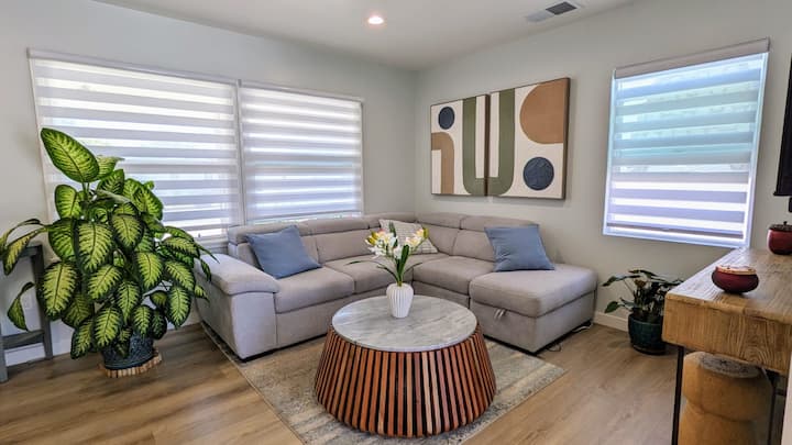 Cozy And Bright House (W/ Pool!) - Hermosa Beach, CA