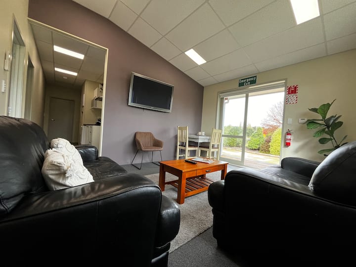 The Village Edge - Lodge - Havelock North