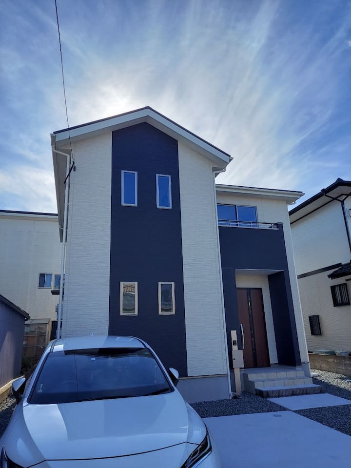 Whole House Rentalゴルフ場と海徒歩5分、ドラッグストア3分、駐車場3台、wi-fi - Fukuoka