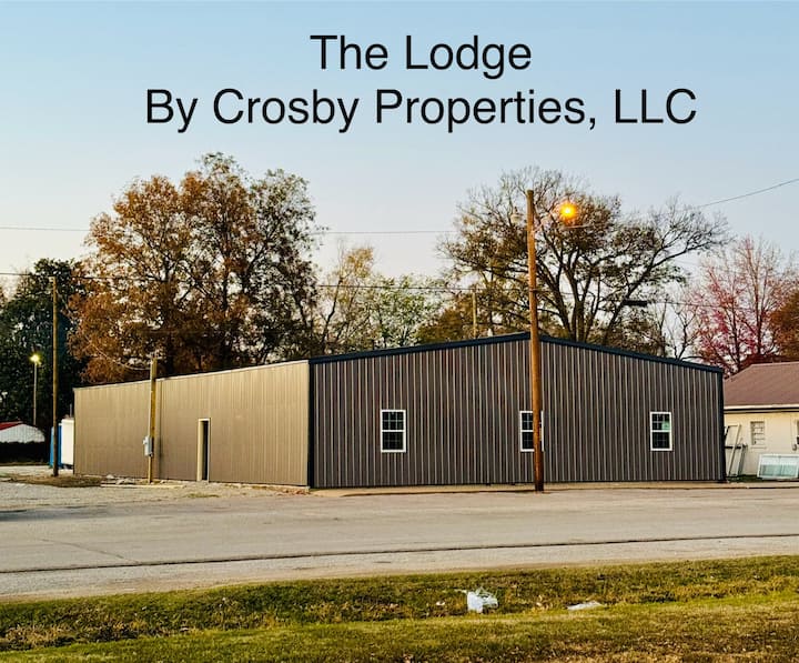 The Lodge Cabin & Rec Room - Arkansas