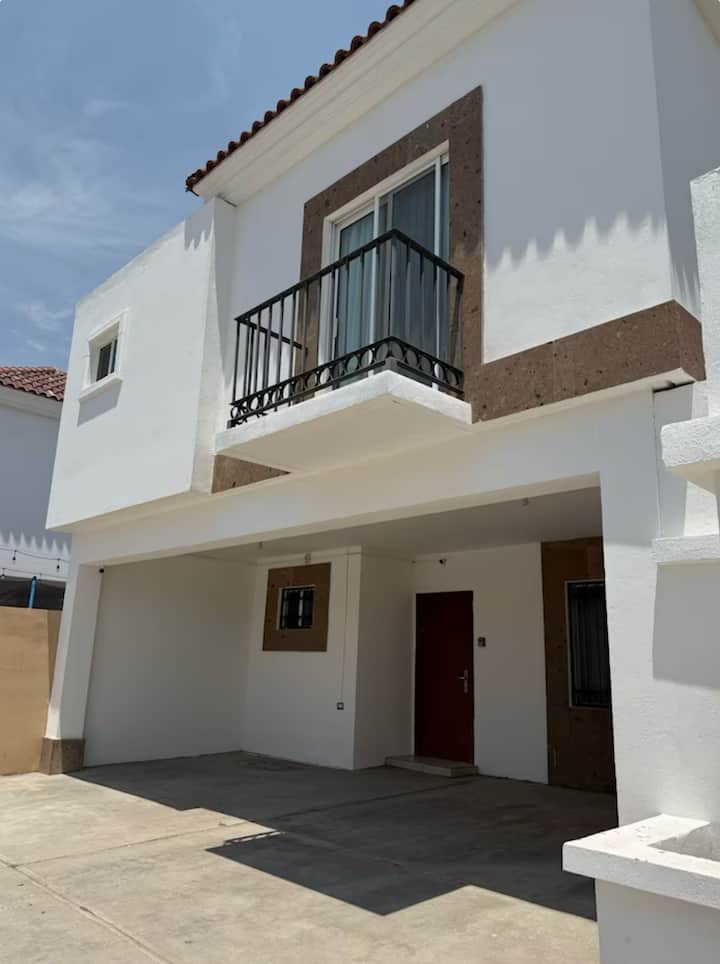 Casa Confortable Y Bien Ubicada. - Ramos Arizpe