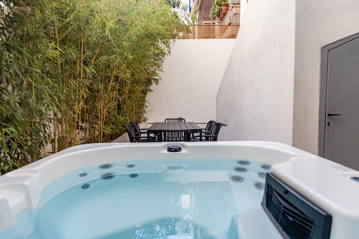 190 M² Appartement ∙ 4 Slaapkamers ∙ 12 Gasten - Athene