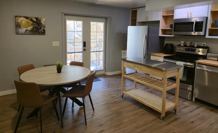 Guest Apartment In Cedar Hills - Timpanogos Cave National Monument