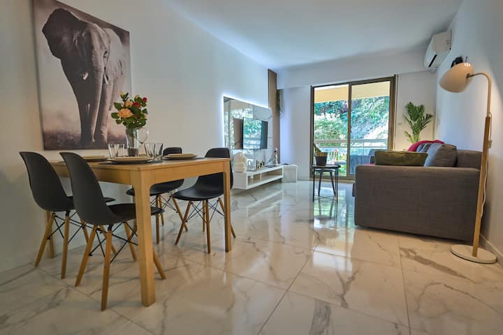 Cannes Bord De Mer - Cannes