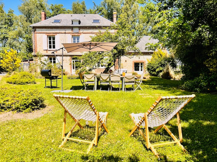 Chaleureuse Maison Dans Un éCrin De Verdure - Notre-Dame-de-Gravenchon