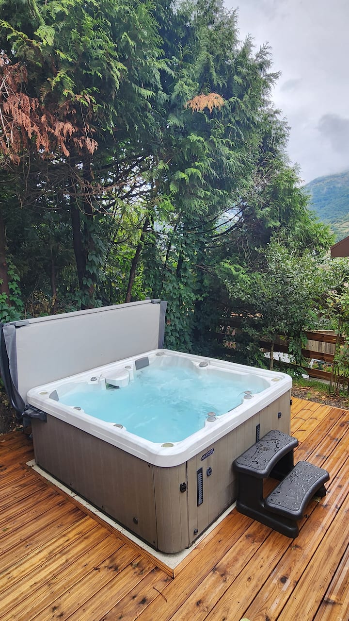 Chalet Avec Jacuzzi Privé Pied Des Stations De Ski - Moûtiers