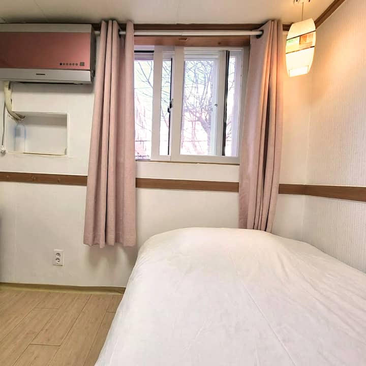 전용욕실, 2&5호선 5분, 홍대/공항/강남 직통, 짐보관,Ac,비데 - Seoul