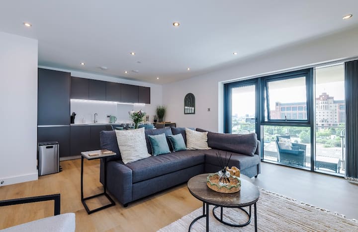 Leeds City Centre, 3 Bed, Balcony, Free Parking - Leeds