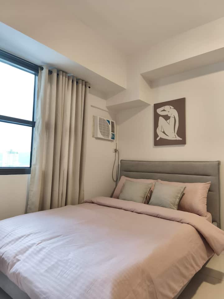 Xenia Cebu Condo @Horizons101-a - Cebu