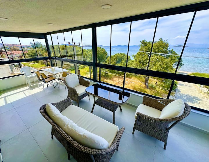Denize Sıfır Manzaralı Penthouse - Ayvalık