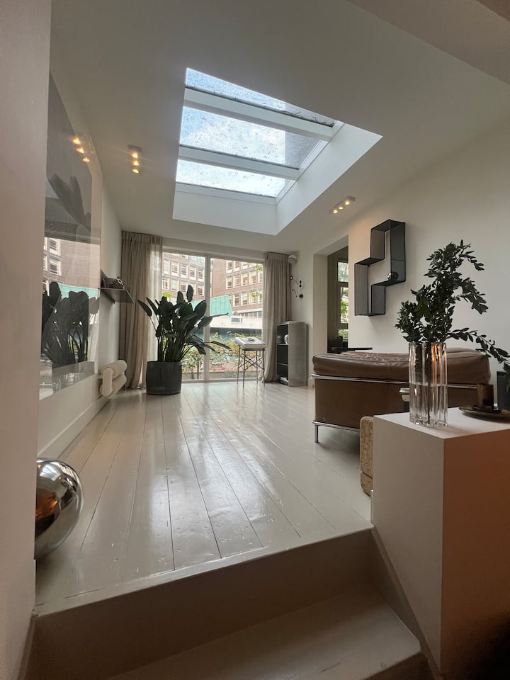 Prachtig Grachtenhuis Met Tuin - アムステルダム