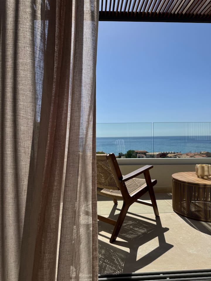 Jasmine Little Crab Suite - Corfu