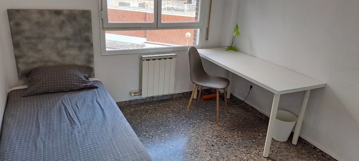 Habitación Céntrica: Profesionales/ Investigadores - Zaragoza
