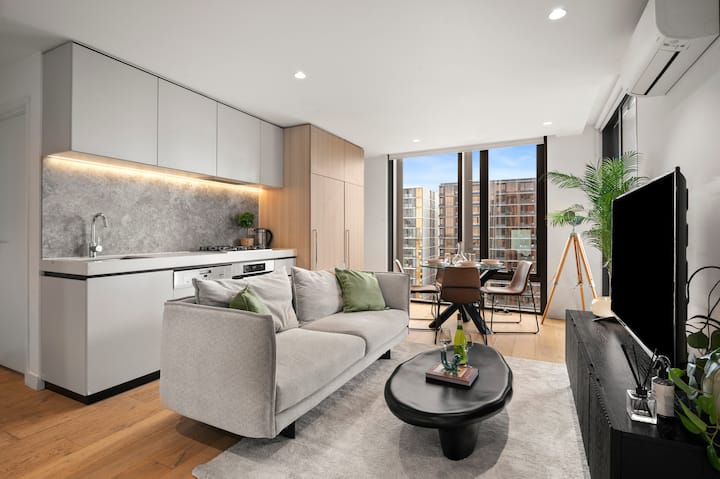 Luxury Sky High Apartment With Pool Gym & Parking - St Kilda