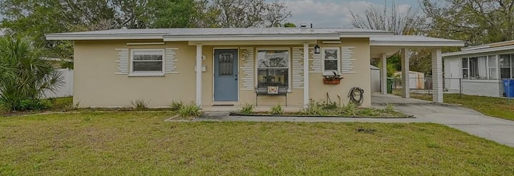 Pearl House - Bradenton, FL